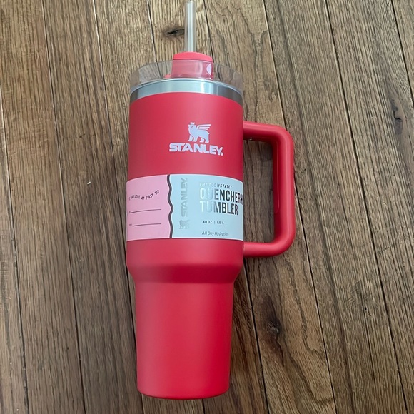 Stanley | Dining | Nwt Stanley Red Limited Edition Valentines Day 4 Oz ...